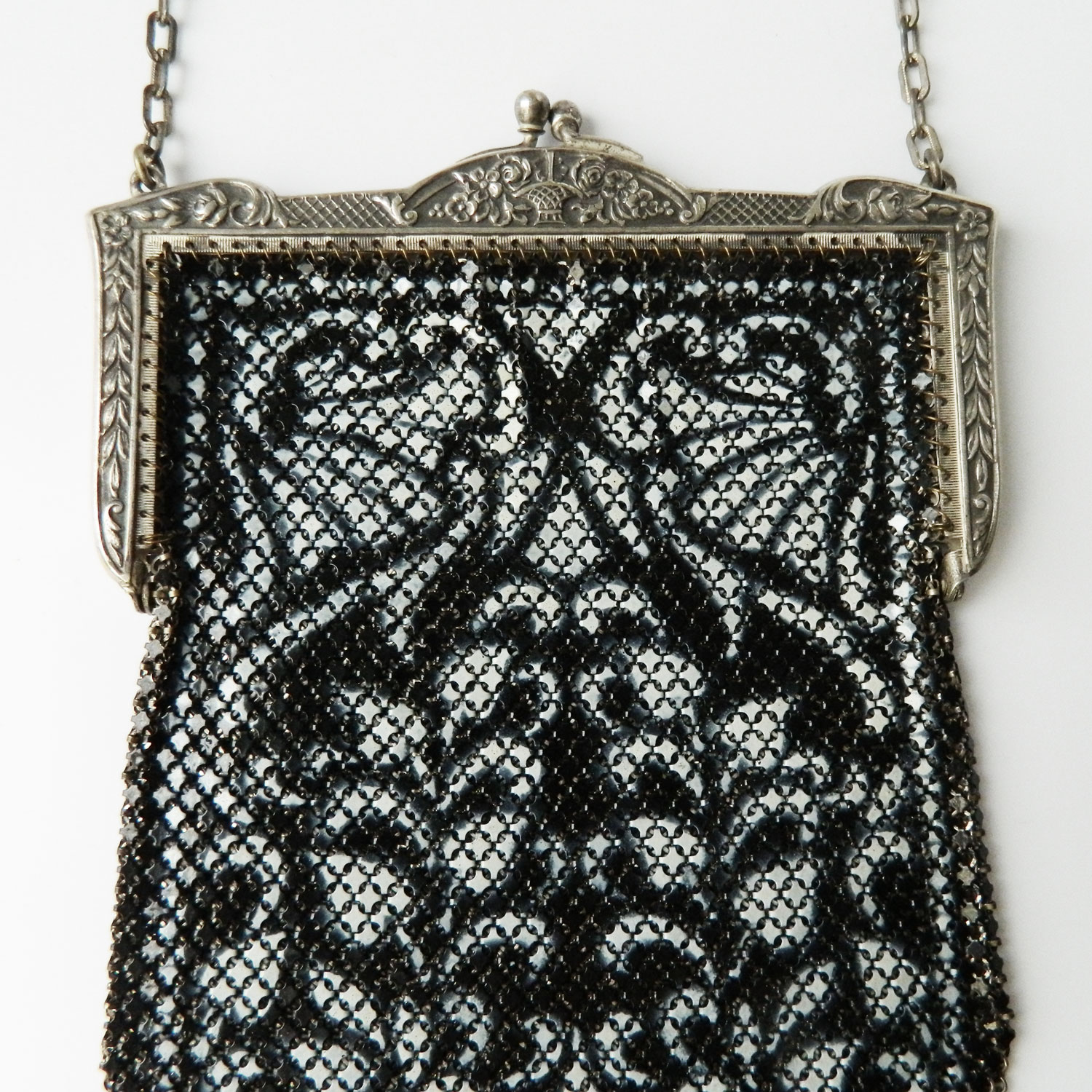 1920s Mandalian mesh handbag