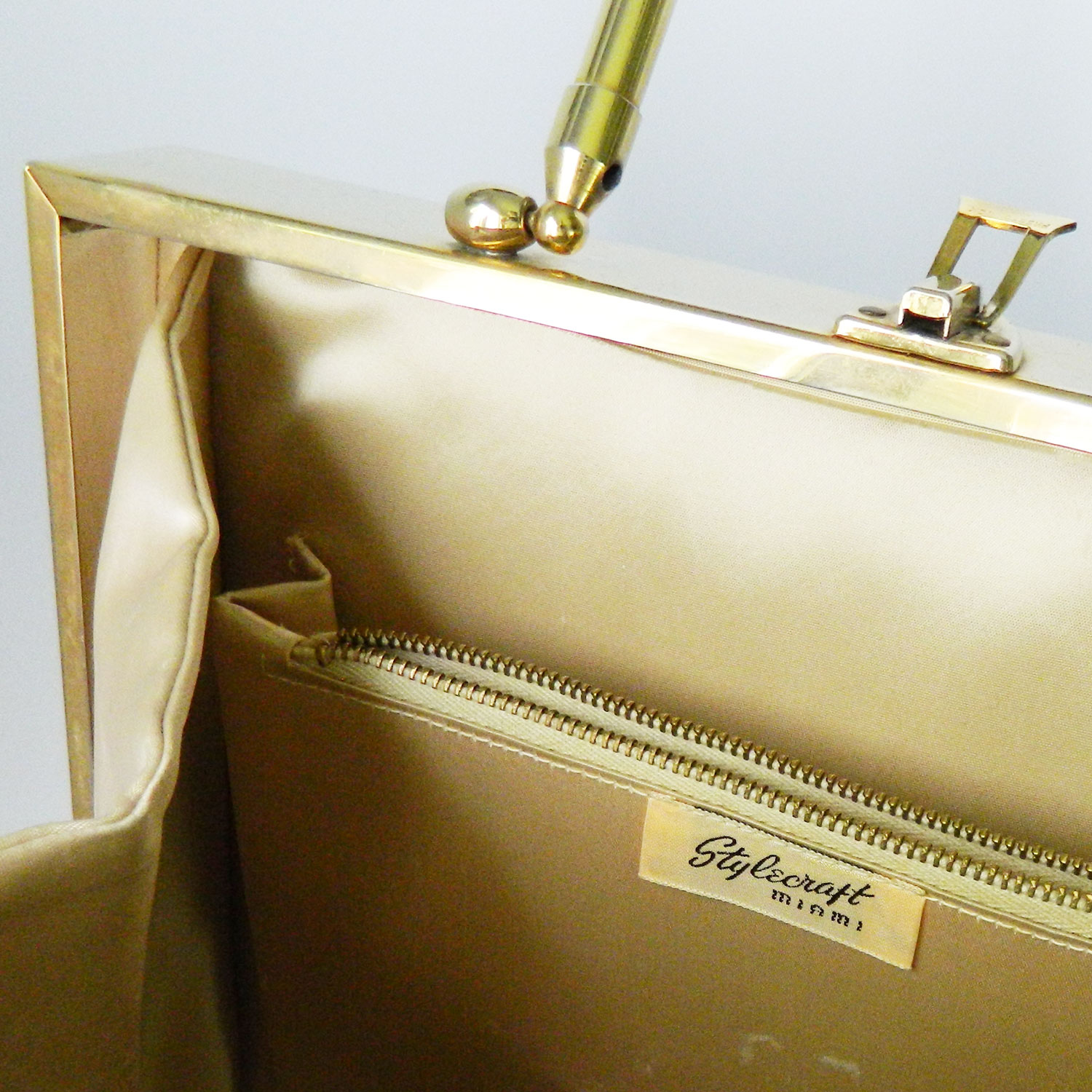 1960s Stylecraft box purse